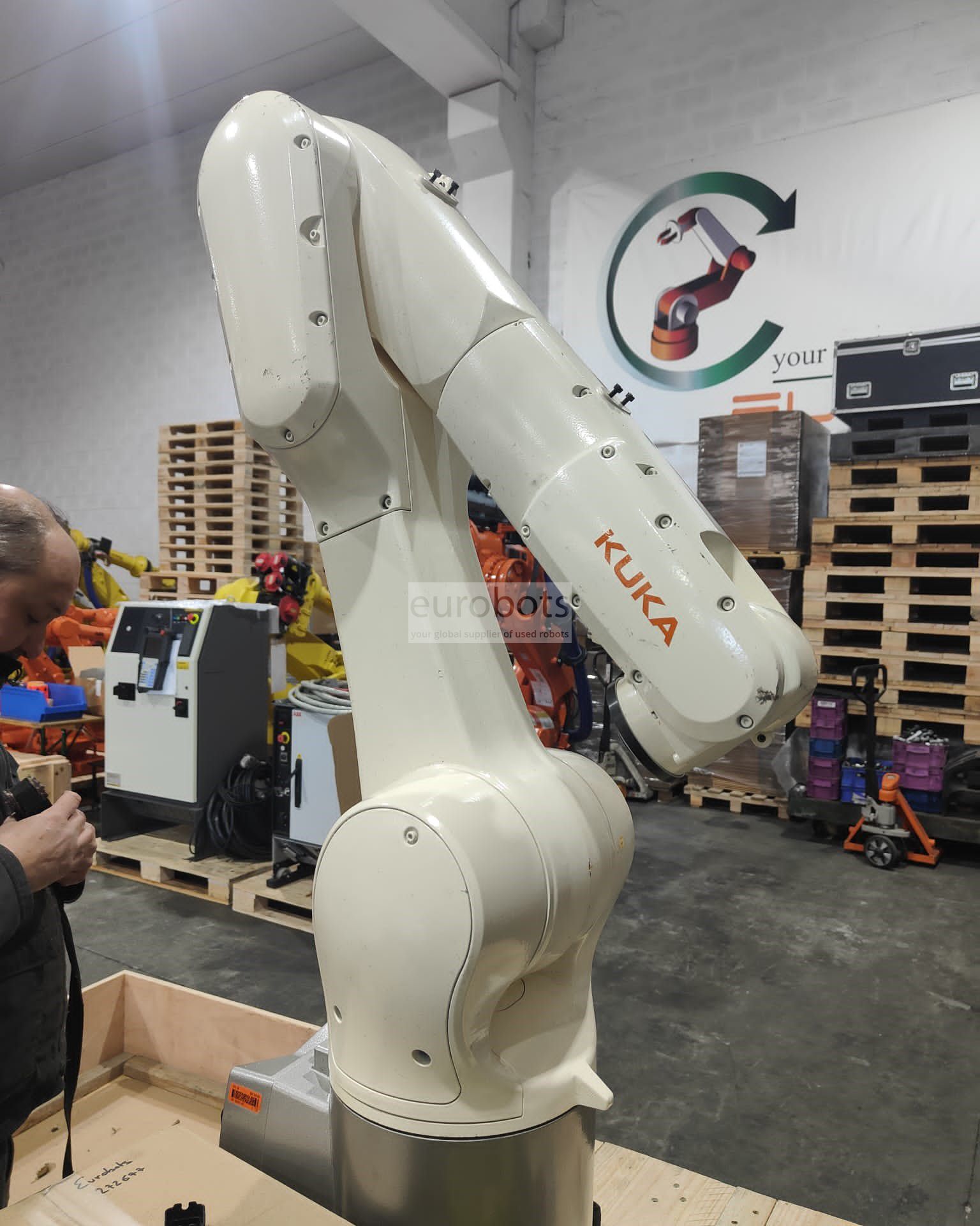 KUKA KR10 R1100 KRC5 | Eurobots